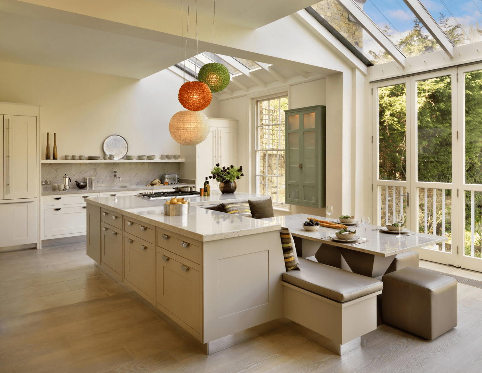 8 Kitchen Sitting Area Ideas to Add Dimension to Your Space | Home ...